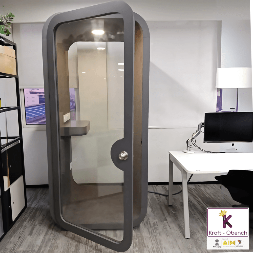 Compact Phone Booth Pod for Open Offices - Kraft-Obench